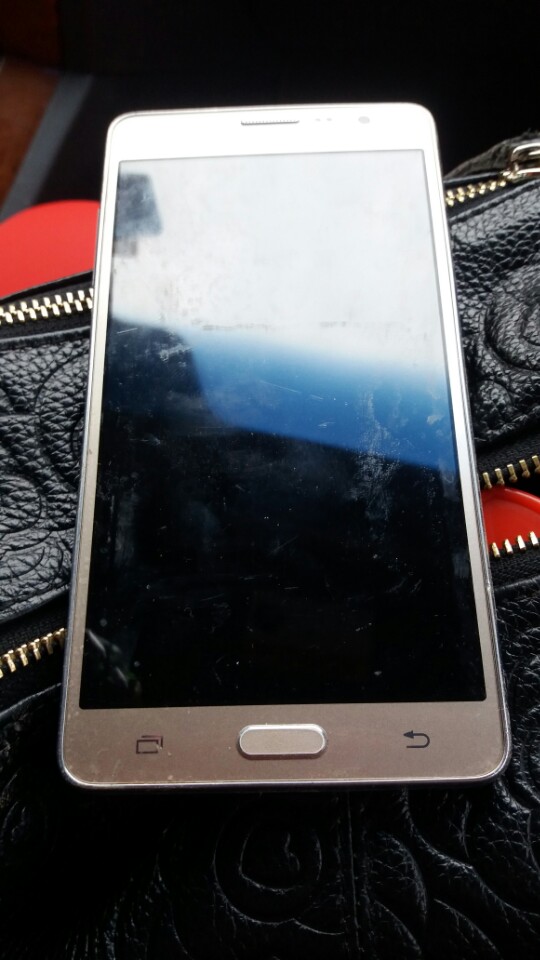 이 휴대폰 기종이 뭔지 알고 싶어요! : 네이버 지식iN