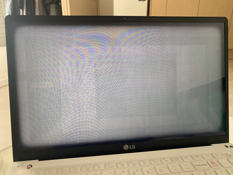노트북 그램 화면 나감 흰색 테두리 지식in