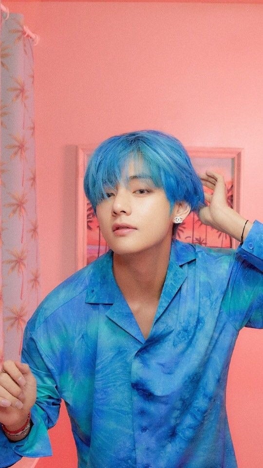 방탄소년단 뷔 페르소나 때 파란머리 파란셔츠 코디 하의 아시는 분 지식in