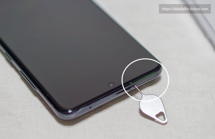 핸드폰 관련 문의 - 스마트폰 LG V50 thinQ 쓰고 있는데 삼년 가까이 써서 바꾸려...