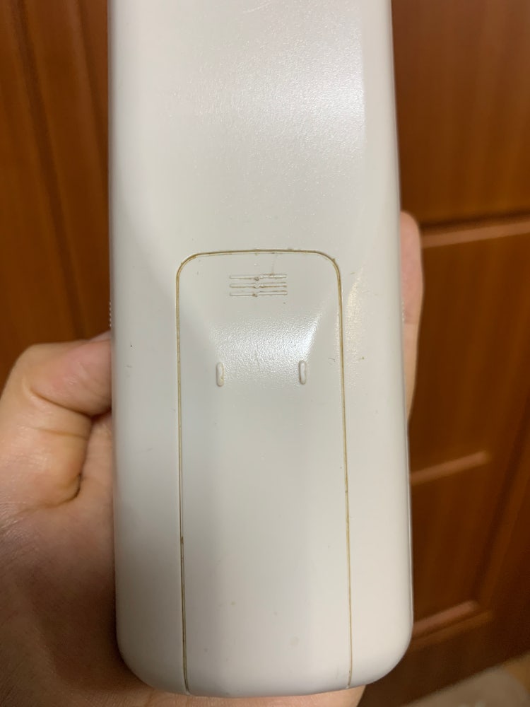 삼성 에어컨 리모콘 건전지 교체 지식in