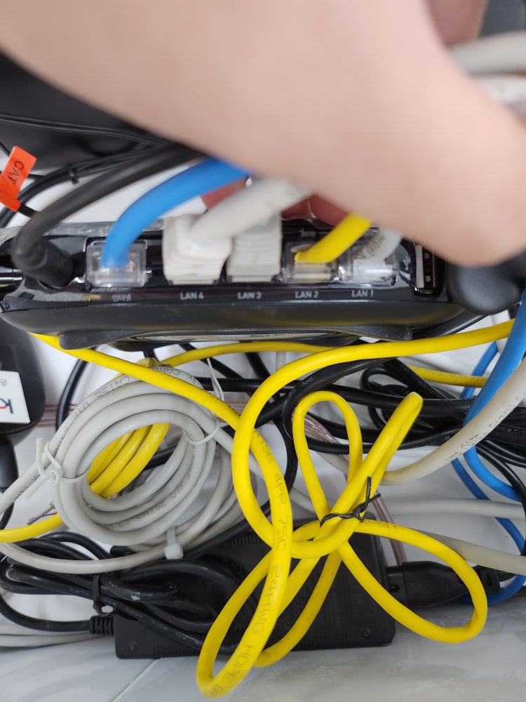 kt 공유기와 UTP? 연결 선 질문입니다. 와이파이 인터넷 문제 : 지식iN