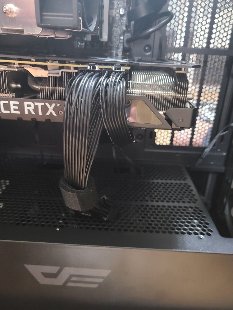 3080 dlx21 그래픽카드 지지대 연결 : 지식iN