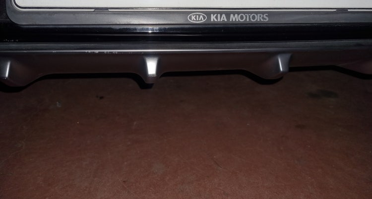 K5 (dk3) 번호판 밑 플라스틱 부분 손상 질문입니다 : 지식iN
