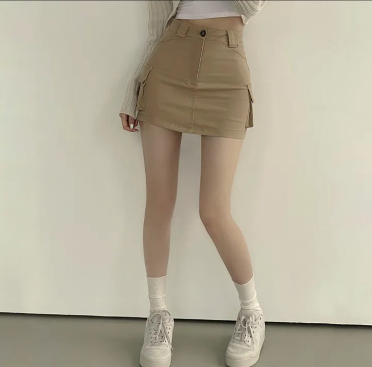 카고 미니 스커트와 어울리는 상의 지식in